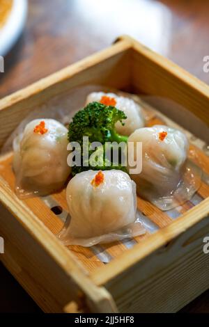 Cooked Crystal Shrimp Dumplings – Steamed Chinese Dim Sum Stock Photo ...