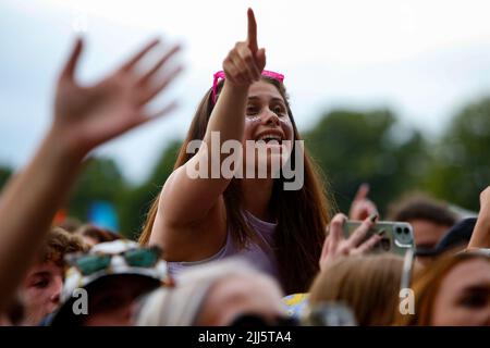 A fan at the Sarah Nulty main stage Stock Photo - Alamy
