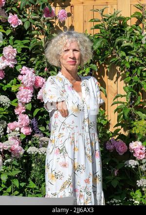 BBC Gardener's World presenter Sue Kent at RHS Hampton Court Palace ...