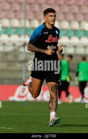 Napoli's Giovanni Di Lorenzo in action during the Serie A soccer match ...