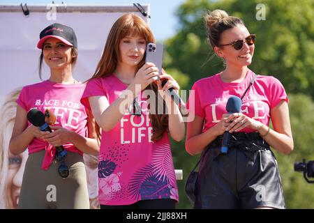 Former Girls Aloud band members (left to right) Nicola Roberts, Cheryl ...