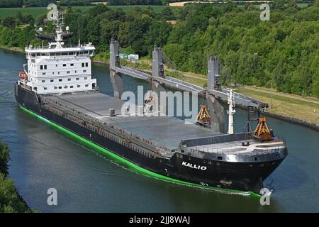 Bulk Carrier KALLIO passing the Kiel Canal Stock Photo - Alamy
