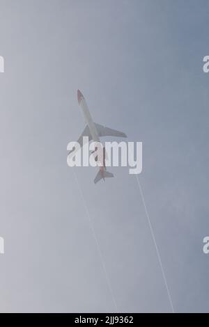 Boeing 727-SS2F Oil Spill Response Aircraft flying over Bourton on the ...