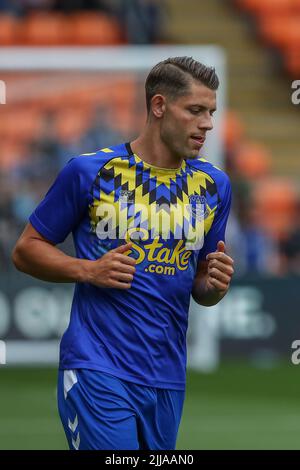 James Tarkowski (6 Everton) warms up during the Carabao Cup football ...