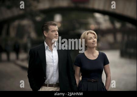 PIERCE BROSNAN, EMMA THOMPSON, THE LOVE PUNCH, 2013 Stock Photo - Alamy