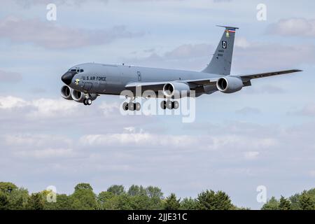 US Air Force KC-135R Stratotanker from the 351st Air Refuelling Squadron, arriving at RAF ...