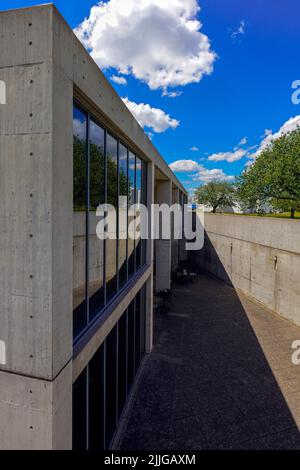 Conference Pavilion by architect Tadao Ando (Andos first building ...