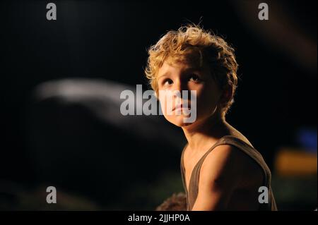 OAKLEE PENDERGAST, THE IMPOSSIBLE, 2012 Stock Photo - Alamy