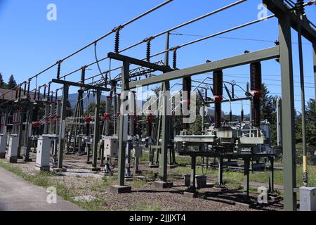 high voltage terminal. electric transfer station with high voltage ...
