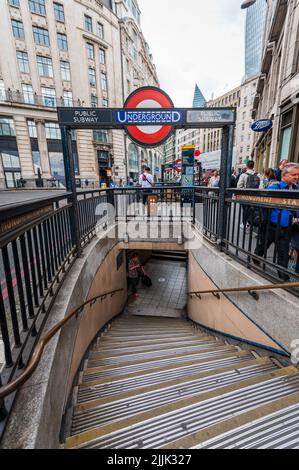 Outside Monument Underground entrance, London, UK Stock Photo - Alamy