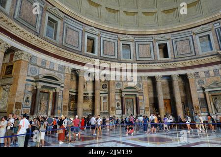 Italien, Rom, Pantheon, Rotunde, Innenraum, Opaion // Italy, Rome ...