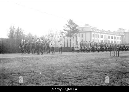 March to the soldier's home for Korum. Uniform m/23 Stock Photo - Alamy
