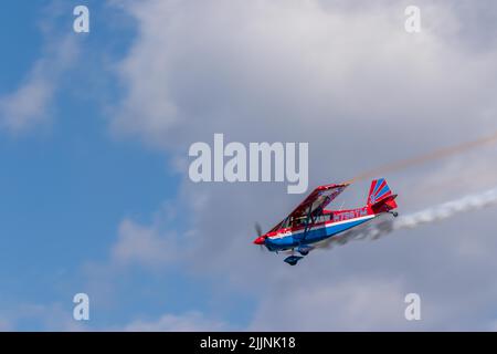 Mike Wiskus in the Lucas Oil Pitts at Orlando Air Show Stock Photo - Alamy