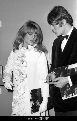 Julie Christie and Don Bessant at the premiere party for Dr. Zhivago in ...