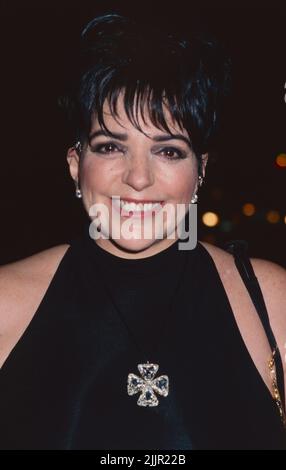 Liza Minnelli attends Susan Lucci's Cabaret Opening at Feinstein's at ...