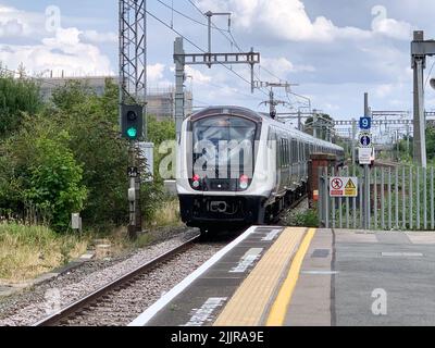 Burnham, Slough, Berkshire, UK. 26th July, 2022. An Elizabeth Line ...