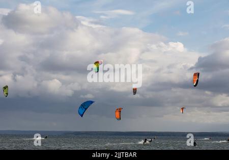 Kitesurfing, sky full of kites, kitesurfers, Gulf of Gdansk, Hel ...