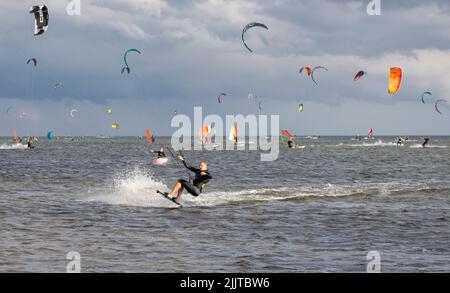 Kitesurfing, sky full of kites, kitesurfers, Gulf of Gdansk, Hel ...