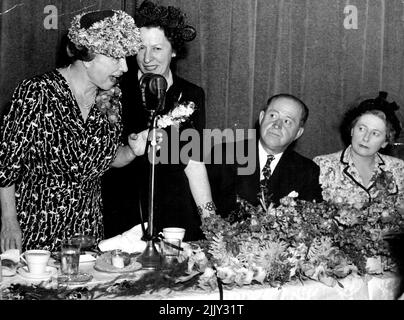 Helen Walker, 1948 Stock Photo - Alamy