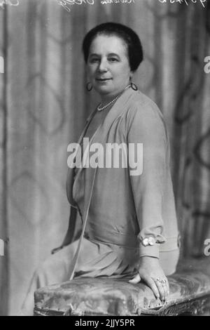 Baroness Emma Orczy Stock Photo - Alamy