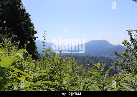 Mount Thom, Chilliwack BC, Canada, View Point Stock Photo - Alamy