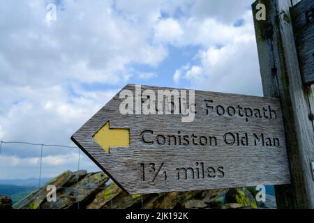 Old man od Coniston sign, the lake district, England Stock Photo - Alamy