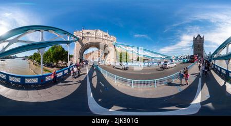 360° view of Tower Bridge London - Alamy