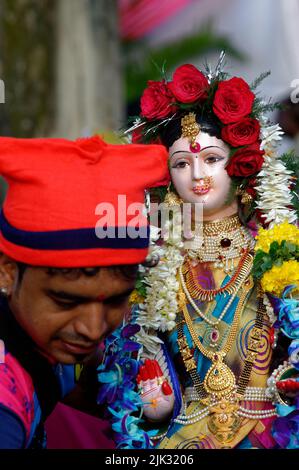 Statue of the Hindu goddess Gauri ( mother of Ganesha ) to be immersed ...