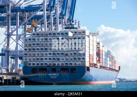 Container Ship Seasmile docked at the Ports of Auckland container terminal Stock Photo - Alamy