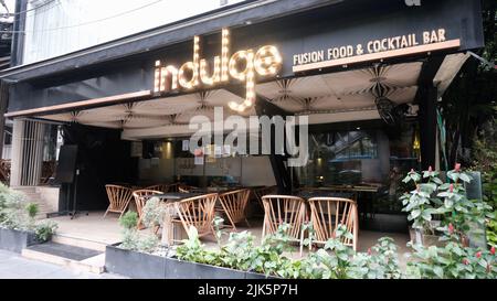 Indulge Cafe Sukhumvit Suites Hotel Bangkok Thailand Stock Photo - Alamy
