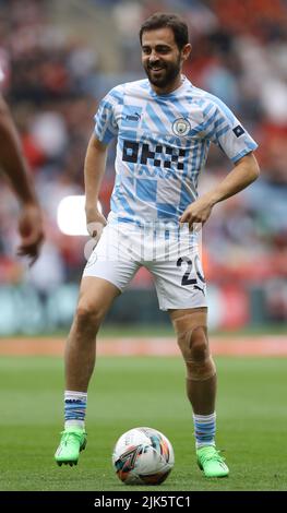Bernardo Silva of Manchester City warms up during the The FA Community ...