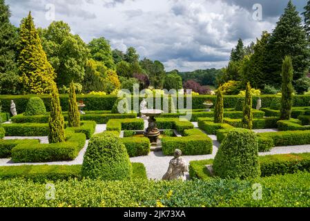 Topiary garden at Thornbridge Hall gardens near Bakewell, Derbyshire ...