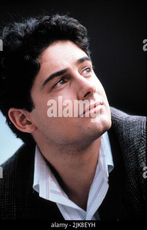 GREMLINS 2: THE NEW BATCH (1990) ZACH GALLIGAN GR2 018 L Stock Photo ...