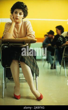 TWIN PEAKS SHERILYN FENN as Audrey Horne Stock Photo - Alamy