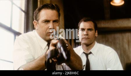 Kevin Costner, Jay O. Sanders, Gary Gubbs, Michael Rooker & Wayne ...