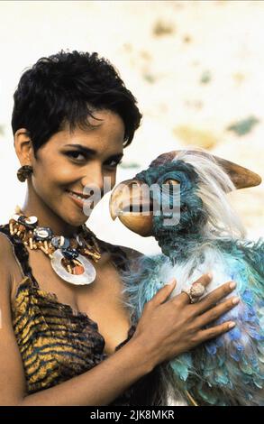 Halle Berry Film The Flintstones (USA 1994) Characters: Miss Stone ...