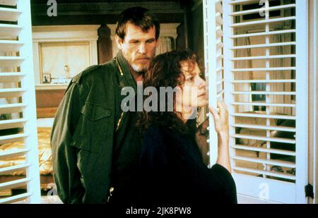 EVERYBODY WINS (1990) DEBRA WINGER EBW 021 Stock Photo - Alamy