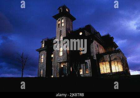 ADDAMS FAMILY HOUSE, THE ADDAMS FAMILY, 1991 Stock Photo - Alamy