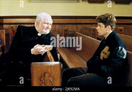 RUDY, Robert Prosky, 1993, ©TriStar Pictures/courtesy Everett ...