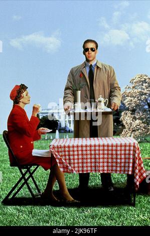 Shirley Maclaine, Nicolas Cage Film Guarding Tess (1994) Characters ...