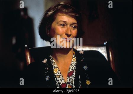DANCING AT LUGHNASA (1998) MERYL STREEP, MICHAEL GAMBON, LORCAN ...