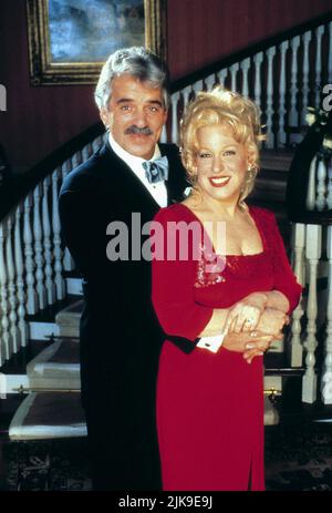 THAT OLD FEELING, Dennis Farina, Bette Midler, 1997, (c)Universal ...
