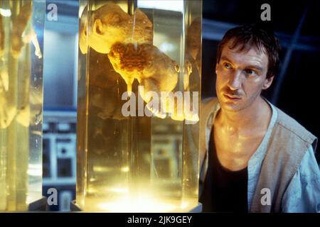 DAVID THEWLIS, THE ISLAND OF DR. MOREAU, 1996 Stock Photo - Alamy