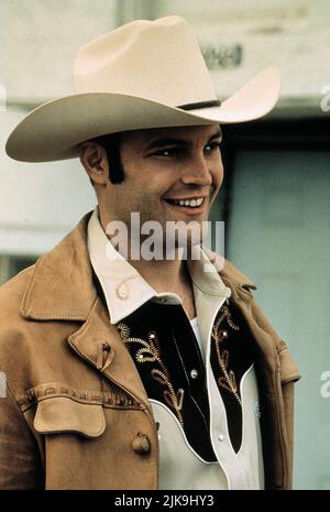 CLAY PIGEONS (1998) VINCE VAUGHN, JOAQUIN PHOENIX CLAY 012 Stock Photo ...