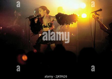 Jennifer Lopez Film Selena (USA 1997) Characters: Selena Quintanilla ...