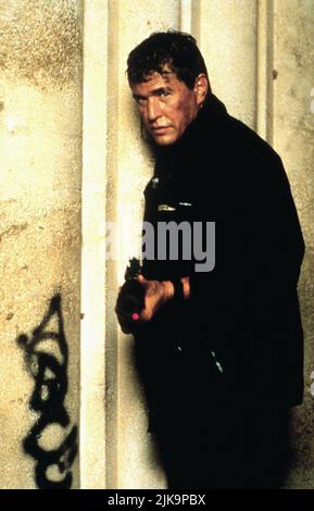 Tom Berenger Film The Substitute (1996) Characters: Jonathan Shale ...