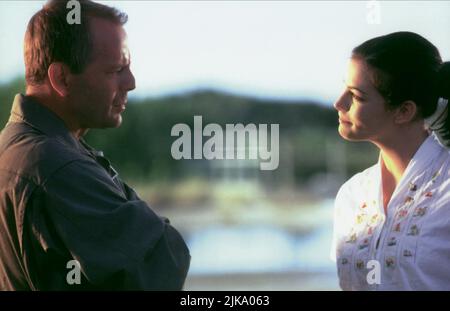 USA. Liv Tyler and Bruce Willis in a scene from the (C)Buena Vista ...