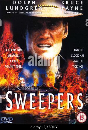 SWEEPERS, Dolph Lundgren as Christian Erickson (center), 1998. ph ...