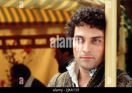 Rufus Sewell Film The Honest Courtesan (1998) Characters: Marco Venier ...