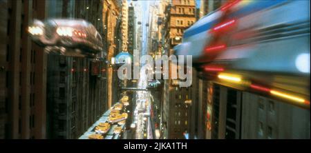 FUTURISTIC NEW YORK TRAFFIC, THE FIFTH ELEMENT, 1997 Stock Photo - Alamy